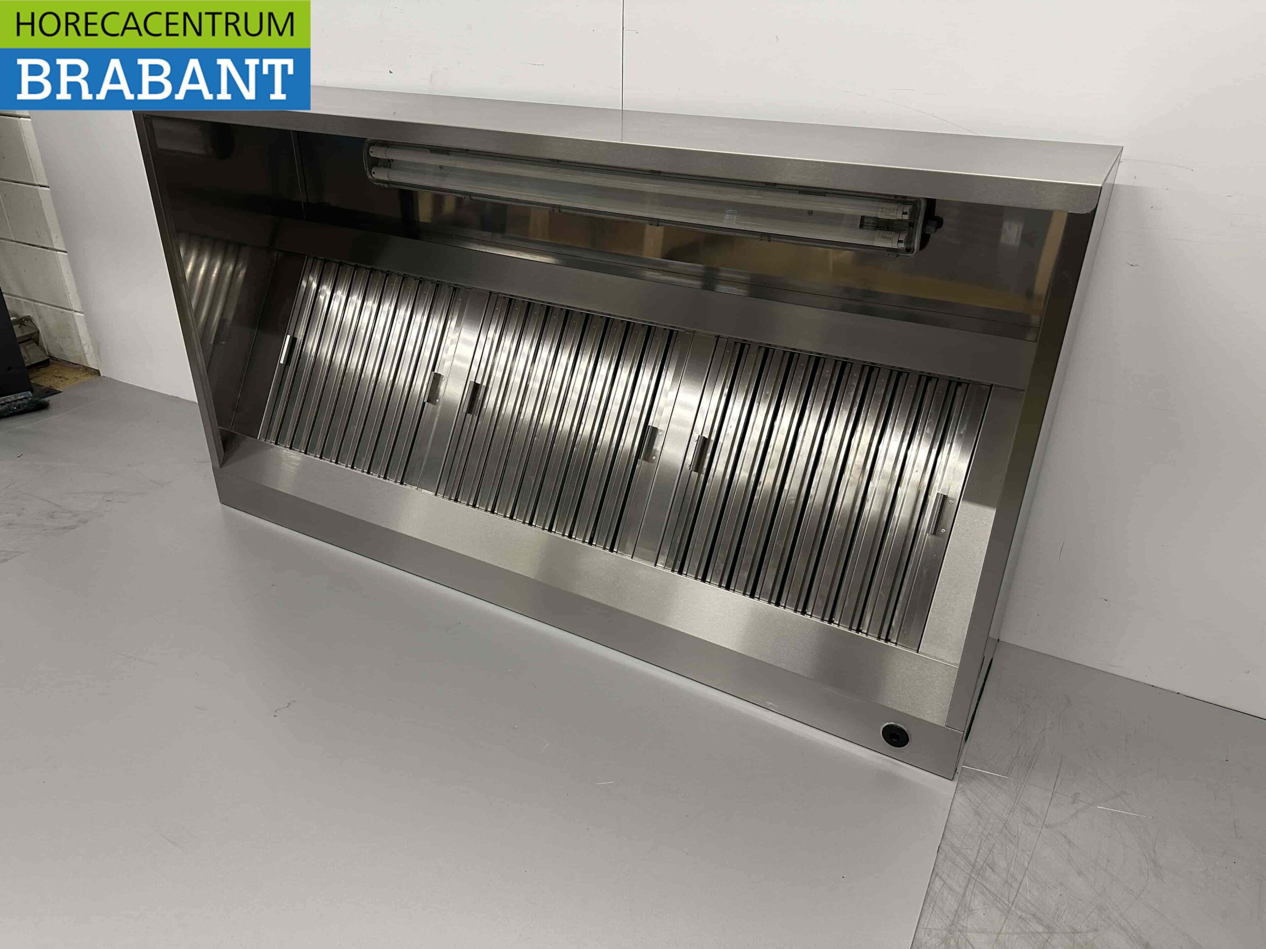 Stainless steel extractor hood Extractor hood with slatted filters 180 ...